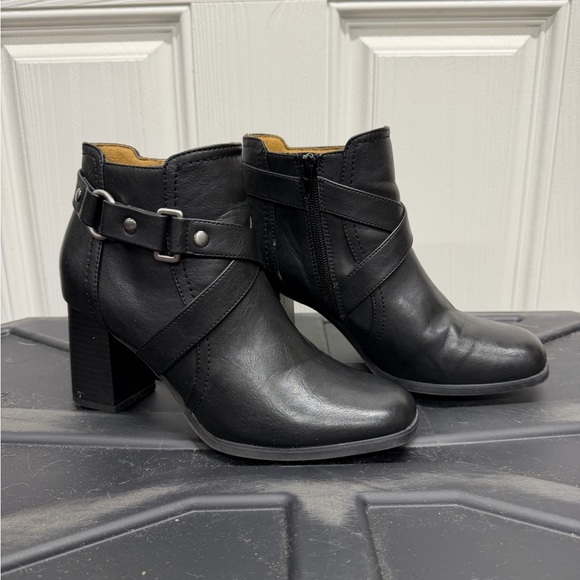 Natural Soul | Shoes | Natural Soul All Thru Ankleboot Womens Sz 75 M ...